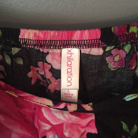 Xhilaration | Dresses | Singed Waist With Ruffle Detail On Neck Line ...